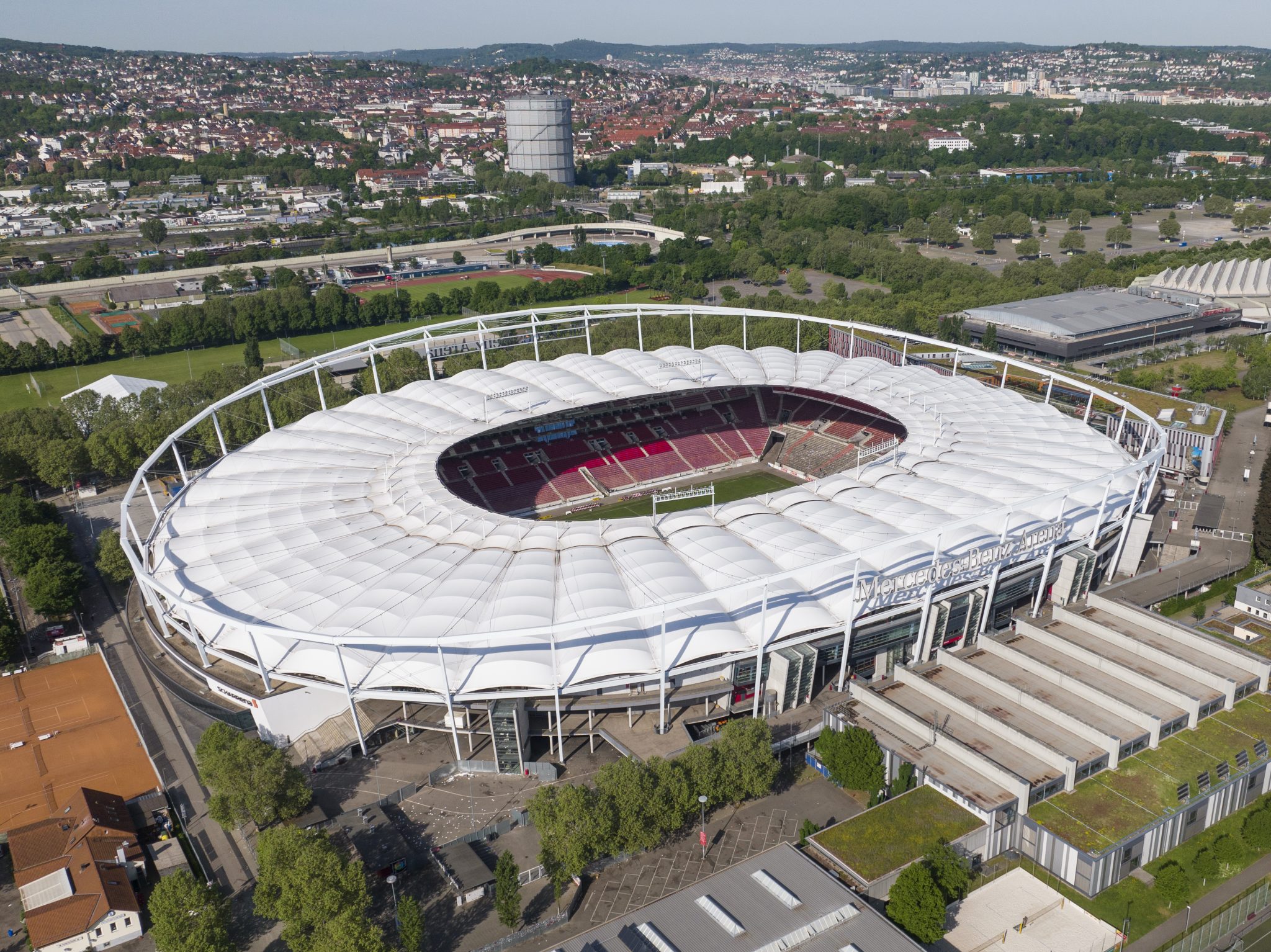 EM in Stuttgart: Mit Schiene und Rad stressfrei zum Stadion & Public ...
