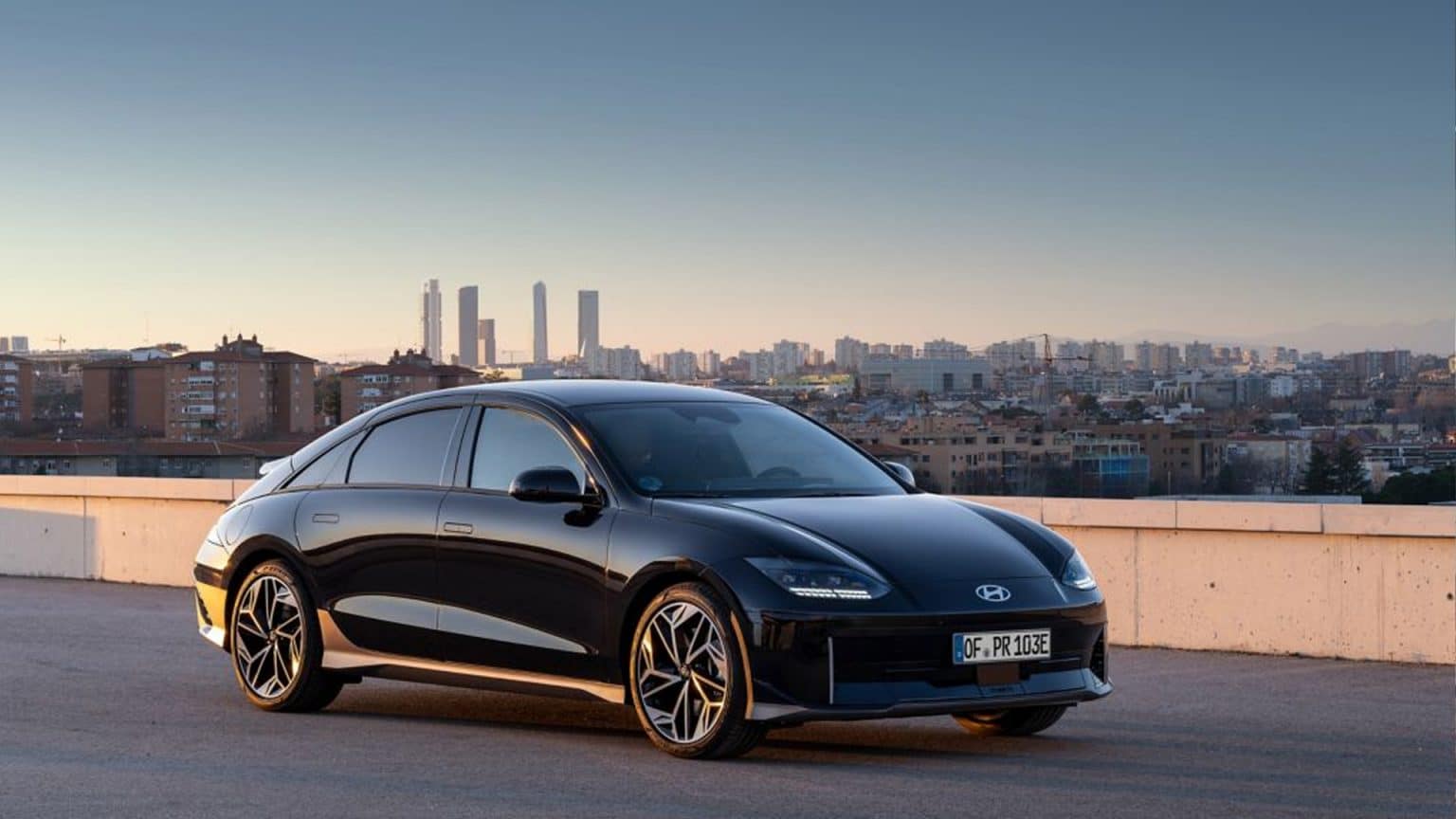 Ab in den Urlaub: E-Auto Reichweiten-Test 2024 – ADAC enthüllt ...