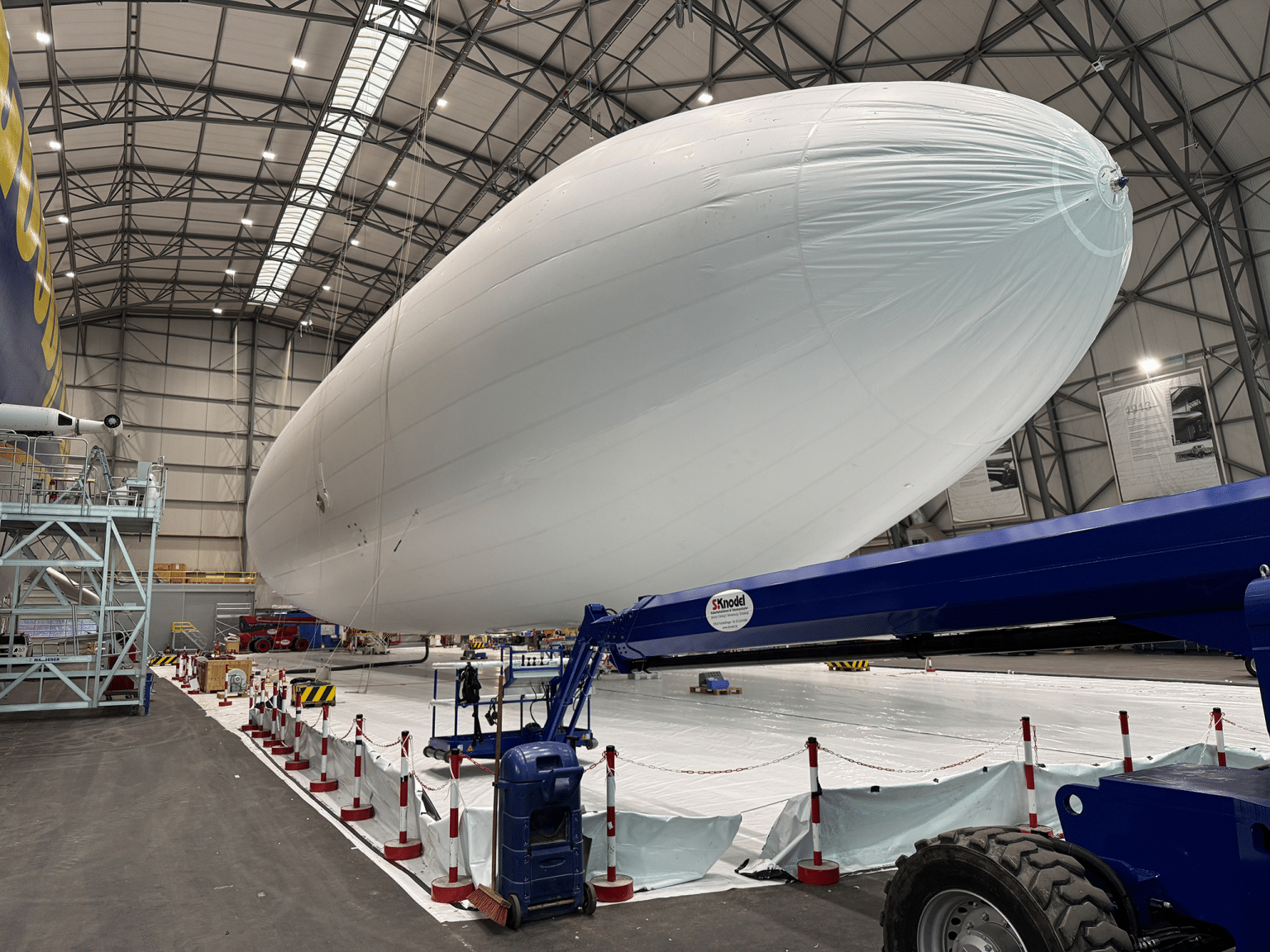 Mega-Comeback: Europa-Park Zeppelin hebt 2025 wieder ab! | insideBW.de