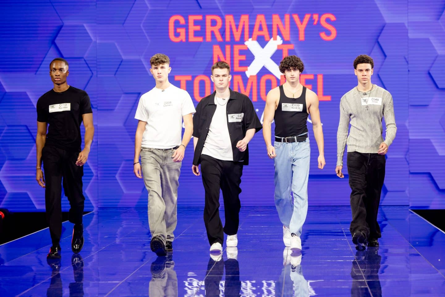 Premiere! bei #GNTM: Erste Männer-Folge – Supermodel Naomi Campbell als ...