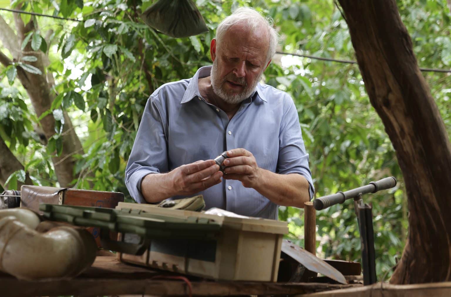 „Tatort“-Star Axel Milberg in „Verschollen“: ARD-Thriller deckt dunkle ...
